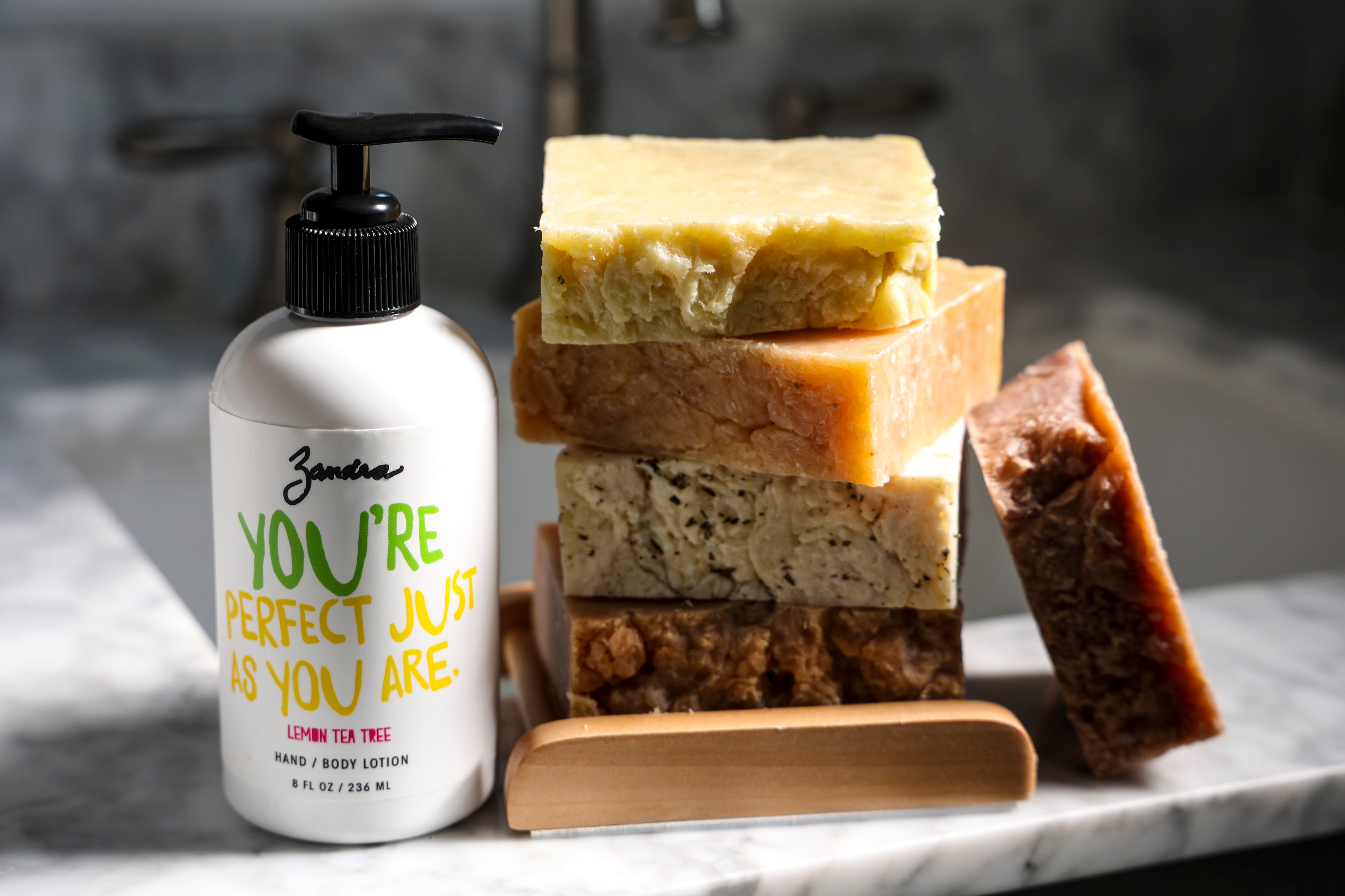 LEMON TEA TREE HAND & BODY LOTION – Zandra Beauty